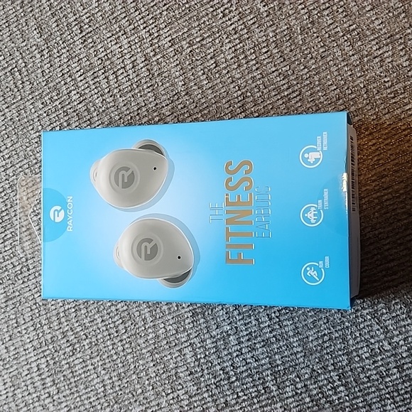 Raycon | Headphones | Raycon The Fitness Earbuds White | Poshmark